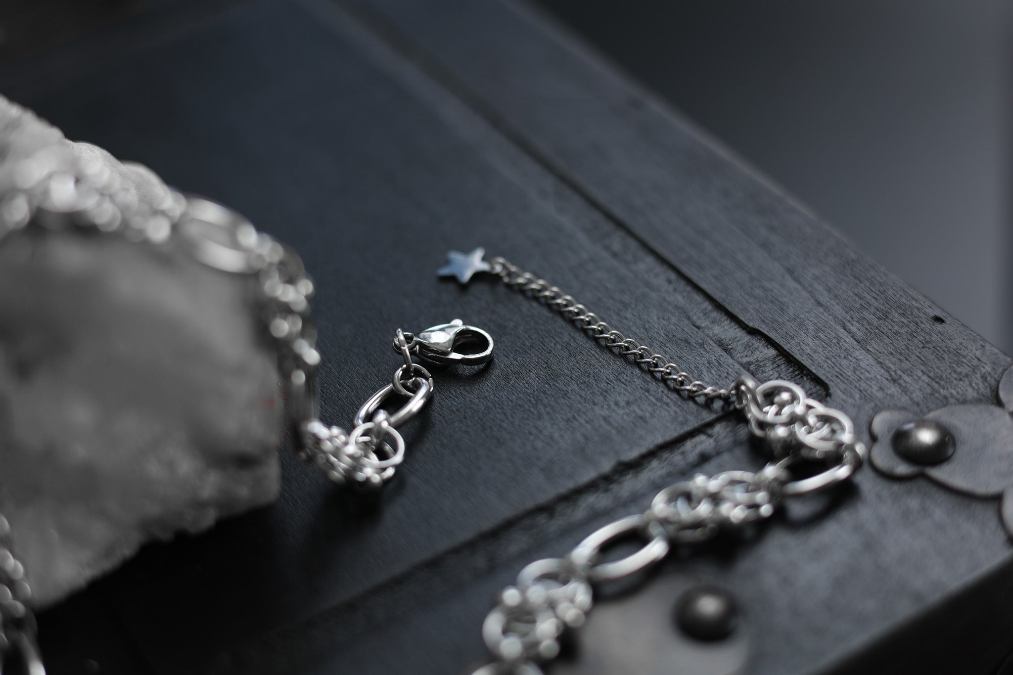 Divine Binding Choker Necklace – Tsuki Blade